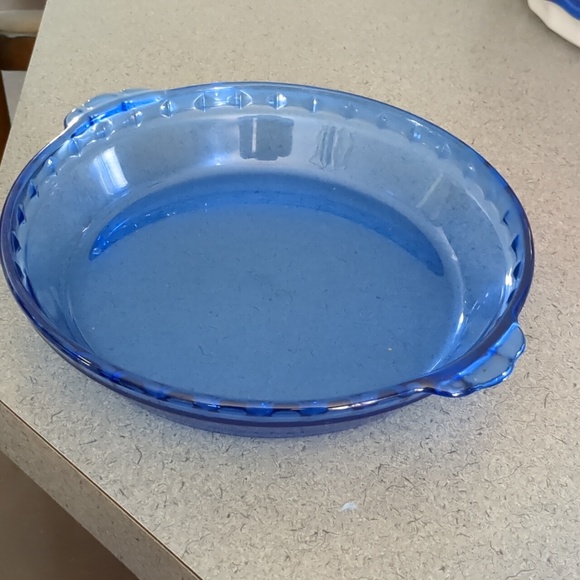 Pyrex | Kitchen | Vintage Pyrex Cobalt Blue Glass Fluted Pie Pan 229 ...